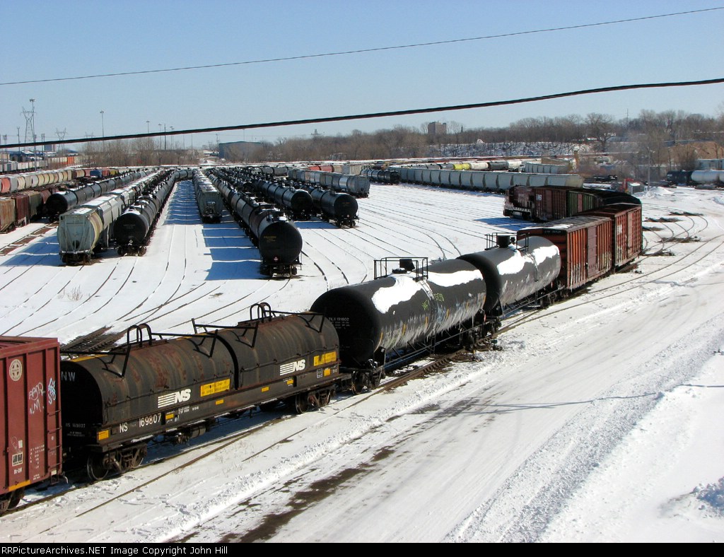 090301003 Minnesota Commercial MNNR #48 at Raymond Ave Yard